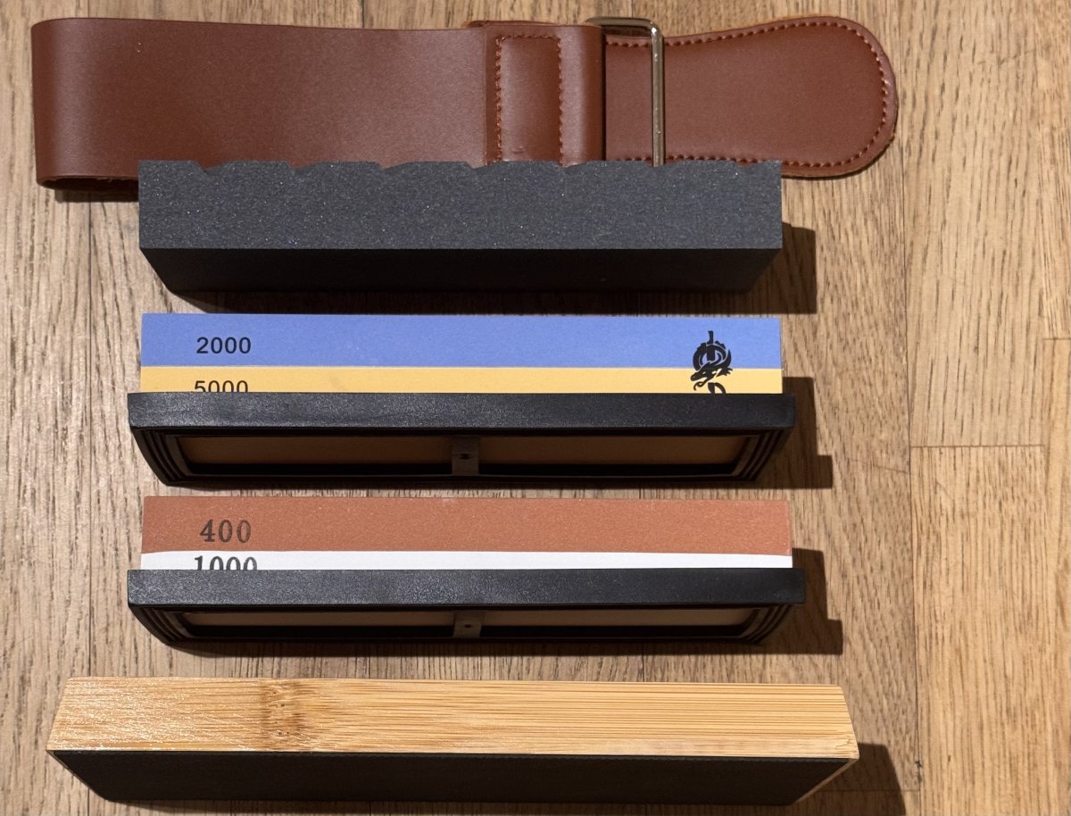 Rydde salg - Komplett Slipesett (4 korninger, bambus holder, level ...